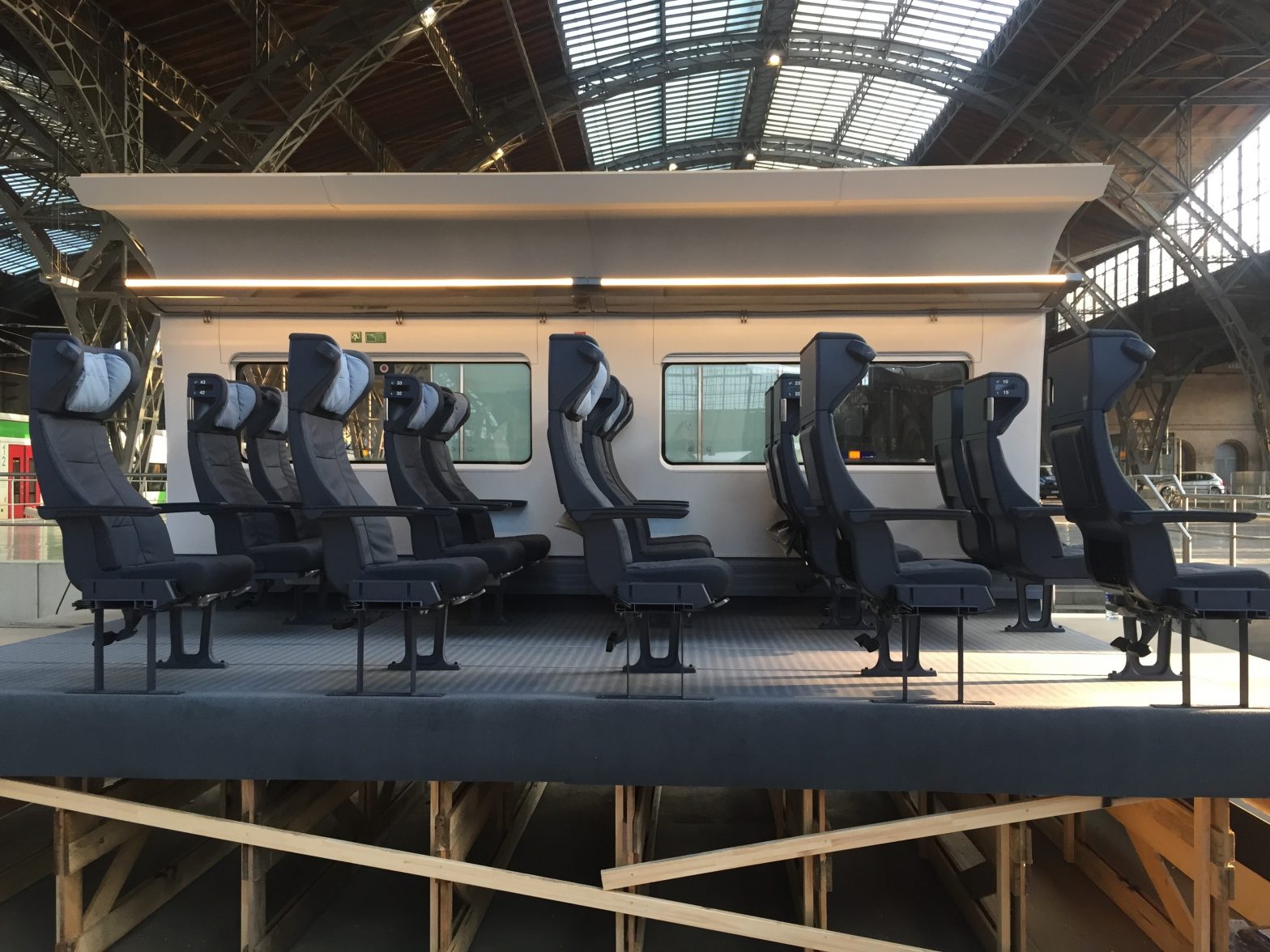 ICE train interior, DB commercial, 2018 – styronaut